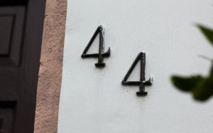 Qual o significado do número 44 na numerologia?
