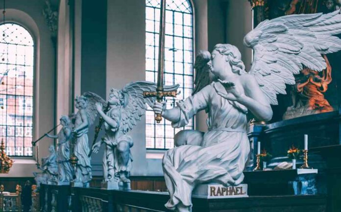 Ritual Angélico: Desperte para uma Vida Plena em 2024